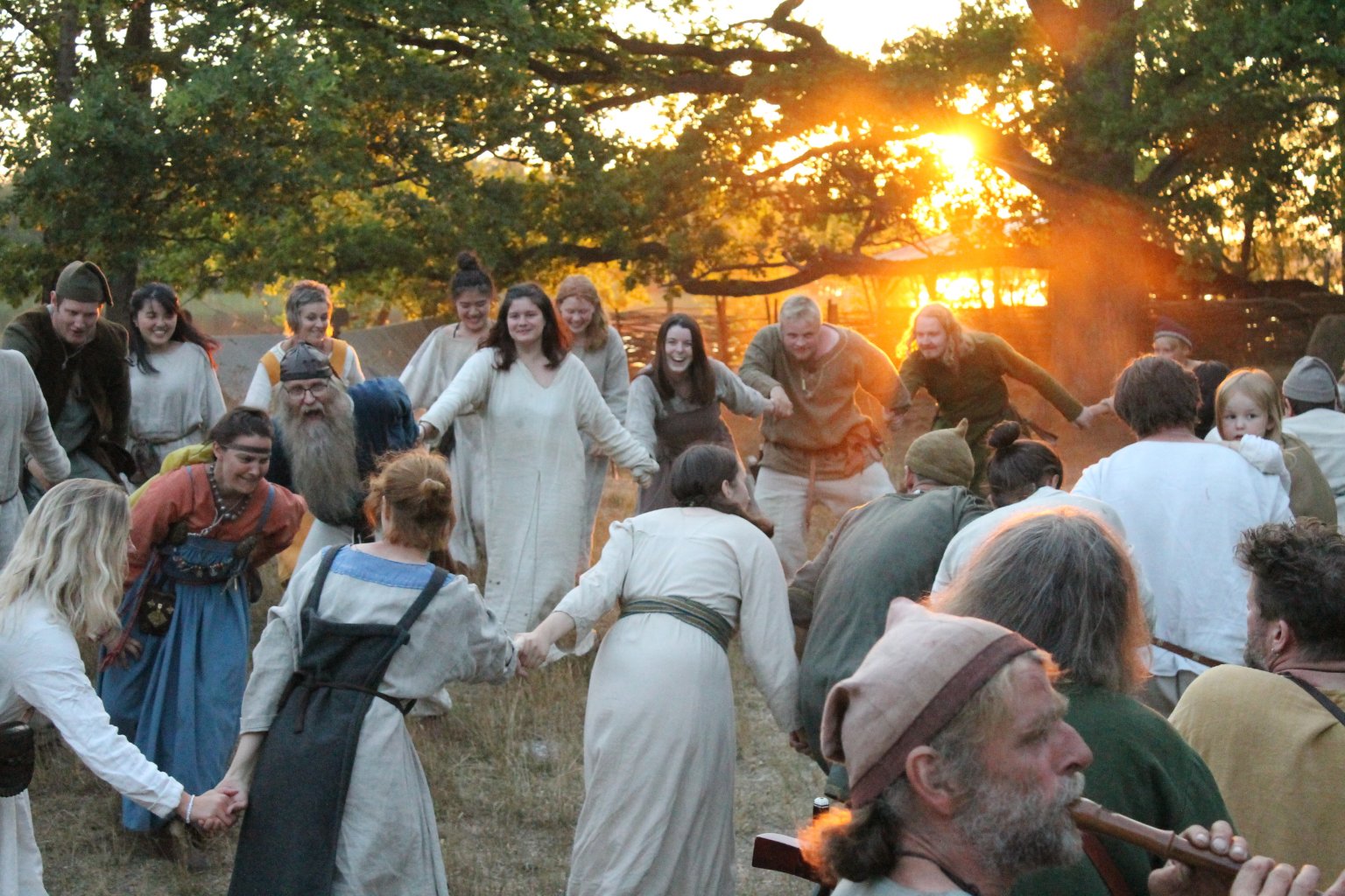 Storholmens Vikingamuseum - Vikingabyn Storholmen